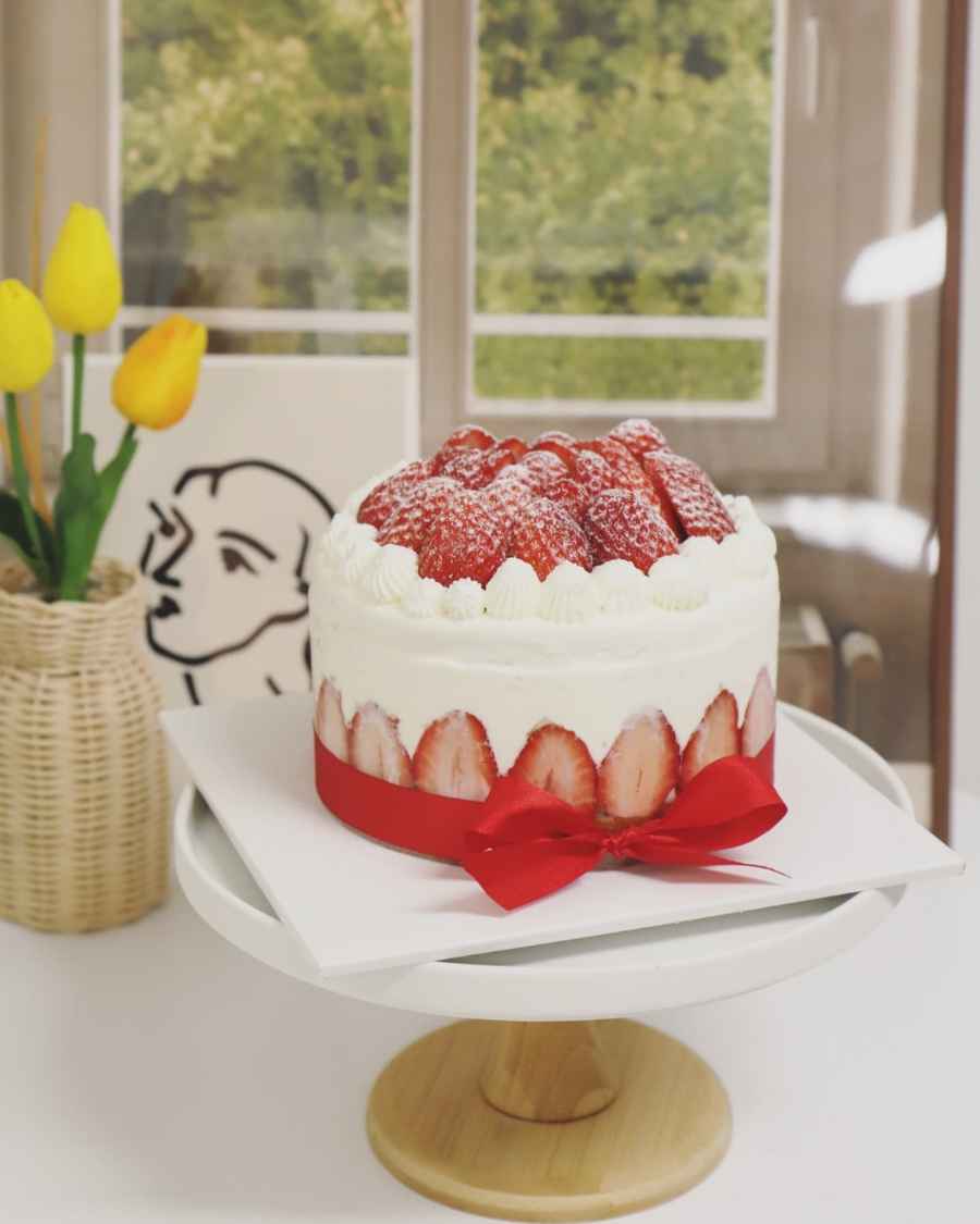 케이크 시트부터~!! 계절 과일이 듬뿍 들어가는 고급진 과일생크림 케이크 만들기 | 솜씨당