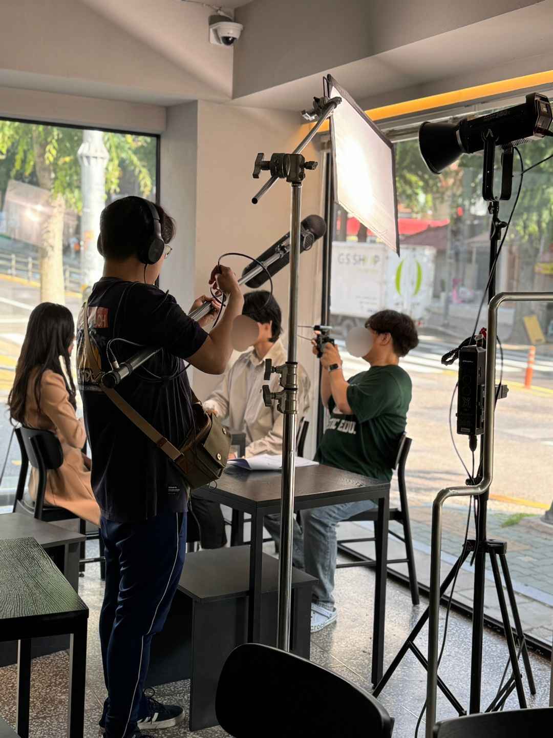 Natural Camera Acting for Two | 솜씨당